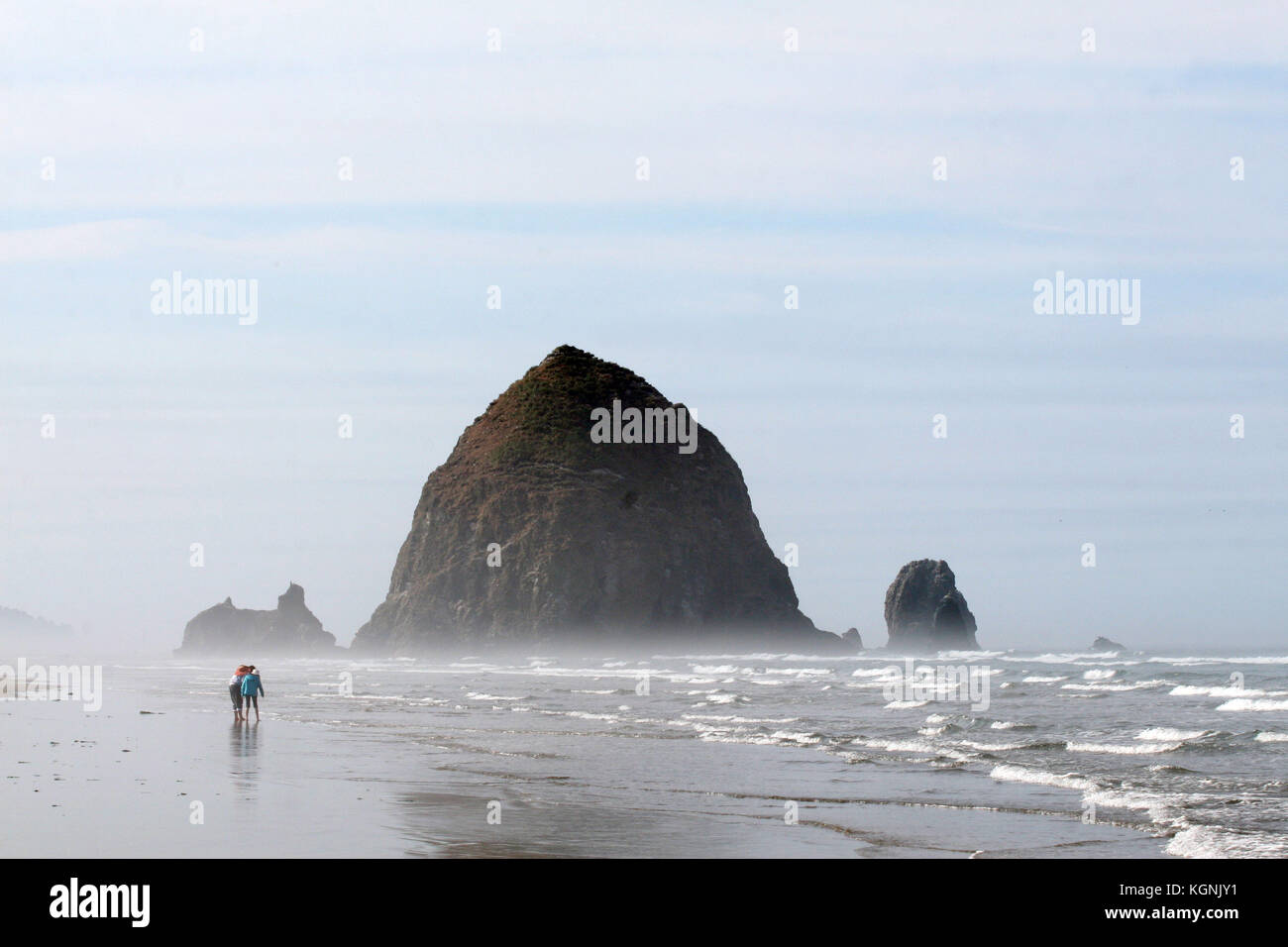 Cannon Beach, USA. 3rd Sep, 2017. View of the Haystack Rock at the ...