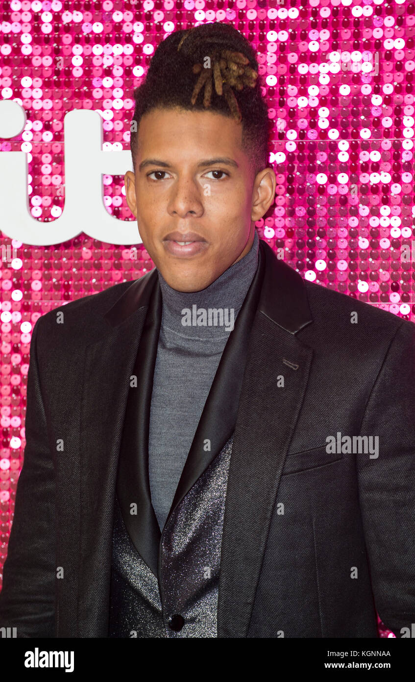 London, UK. 9th Nov, 2017. ITV Gala - VIP Arrivals Credit: Gary ...