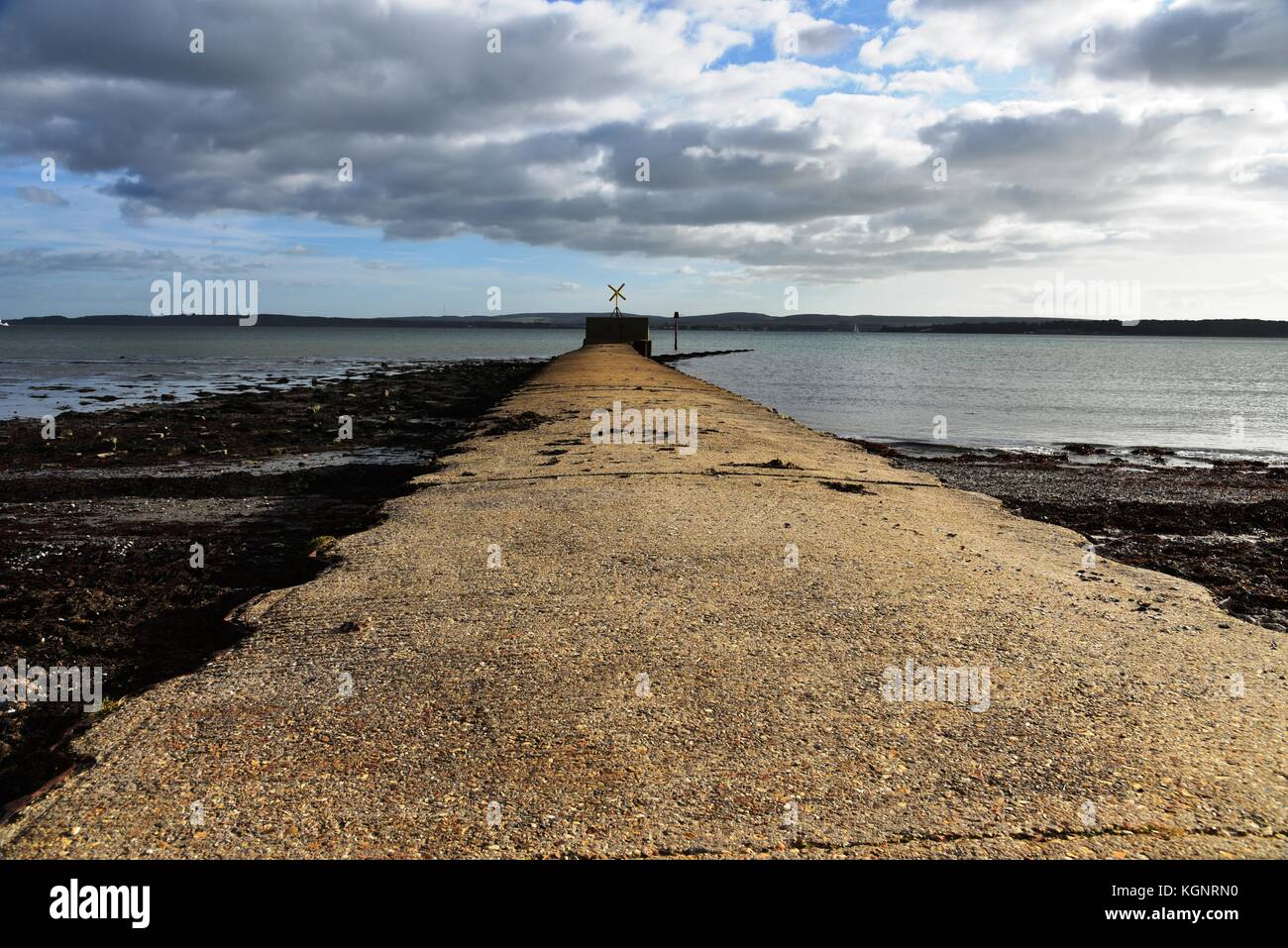 Hampshire. 10th Nov, 2017. UK Weather. Lymington and Keyhaven Marshes ...