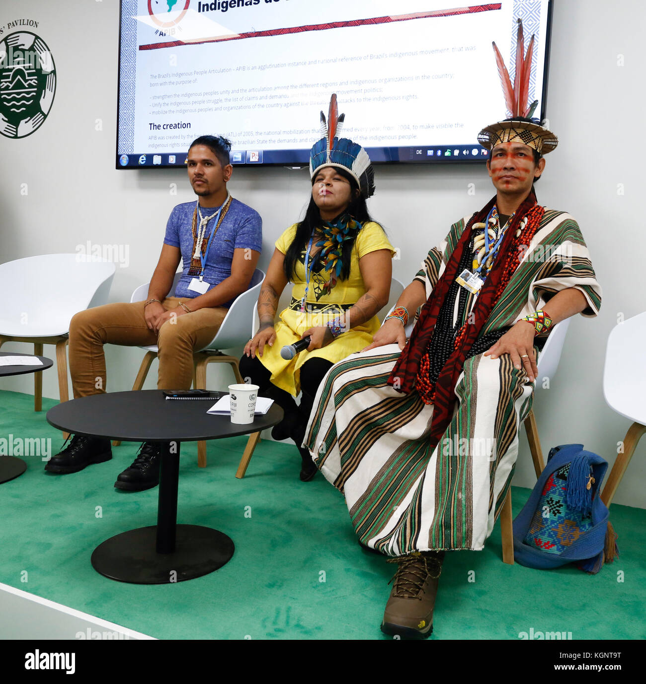 Bonn, Germany. 10th Nov, 2017. Brasilian indigenous people COP23 Fiji ...