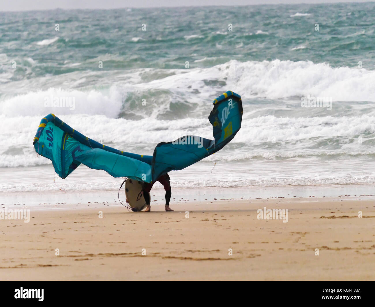 Struggling against the wind hi-res stock photography and images - Alamy
