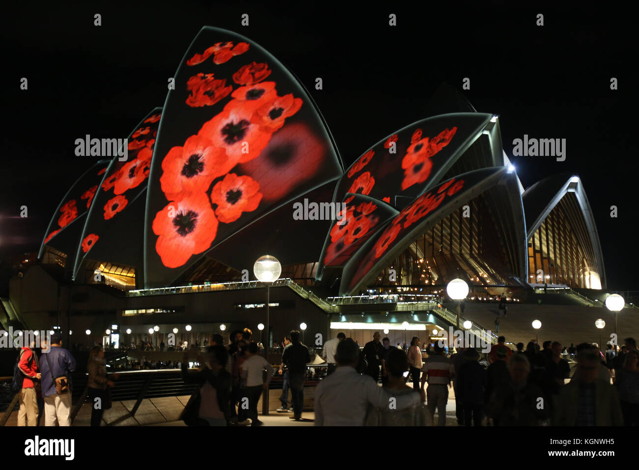Sydney, Australia. 11th Nov, 2017. The sails of the Sydney Opera House ...