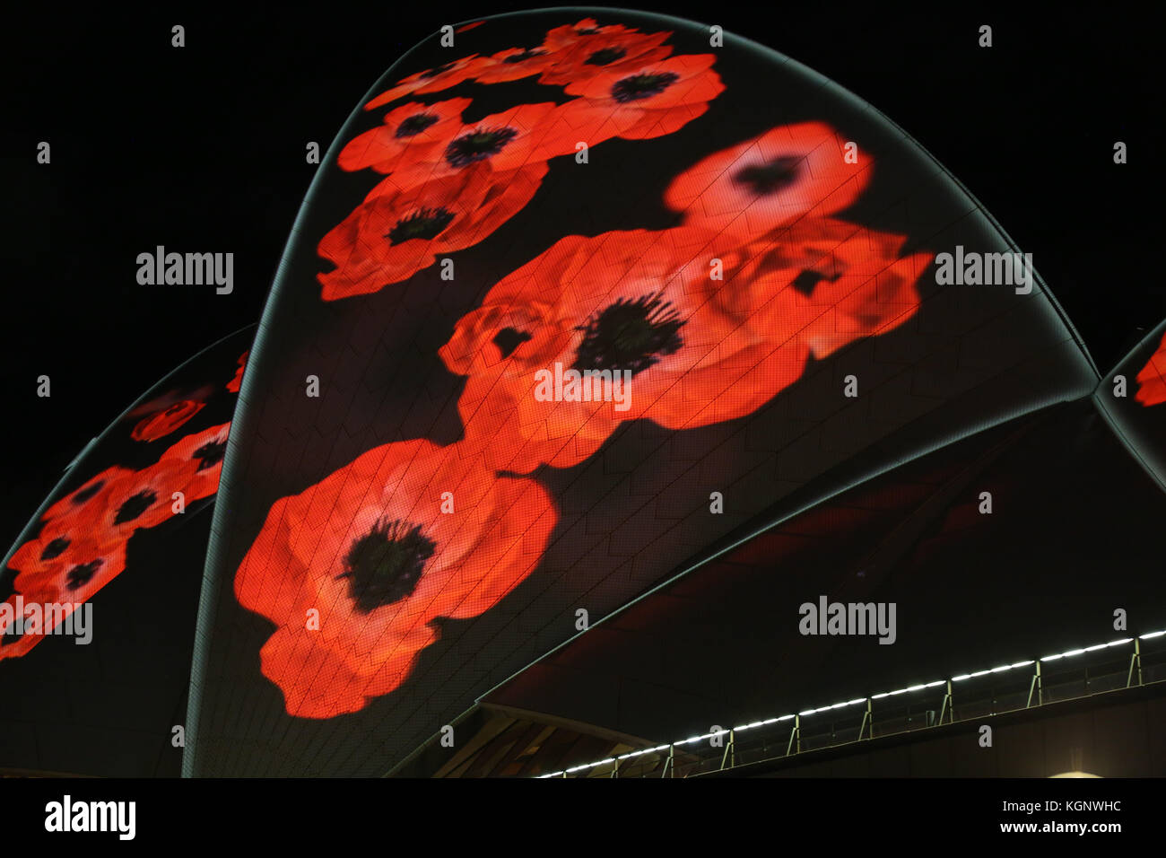 Sydney, Australia. 11th Nov, 2017. The sails of the Sydney Opera House ...