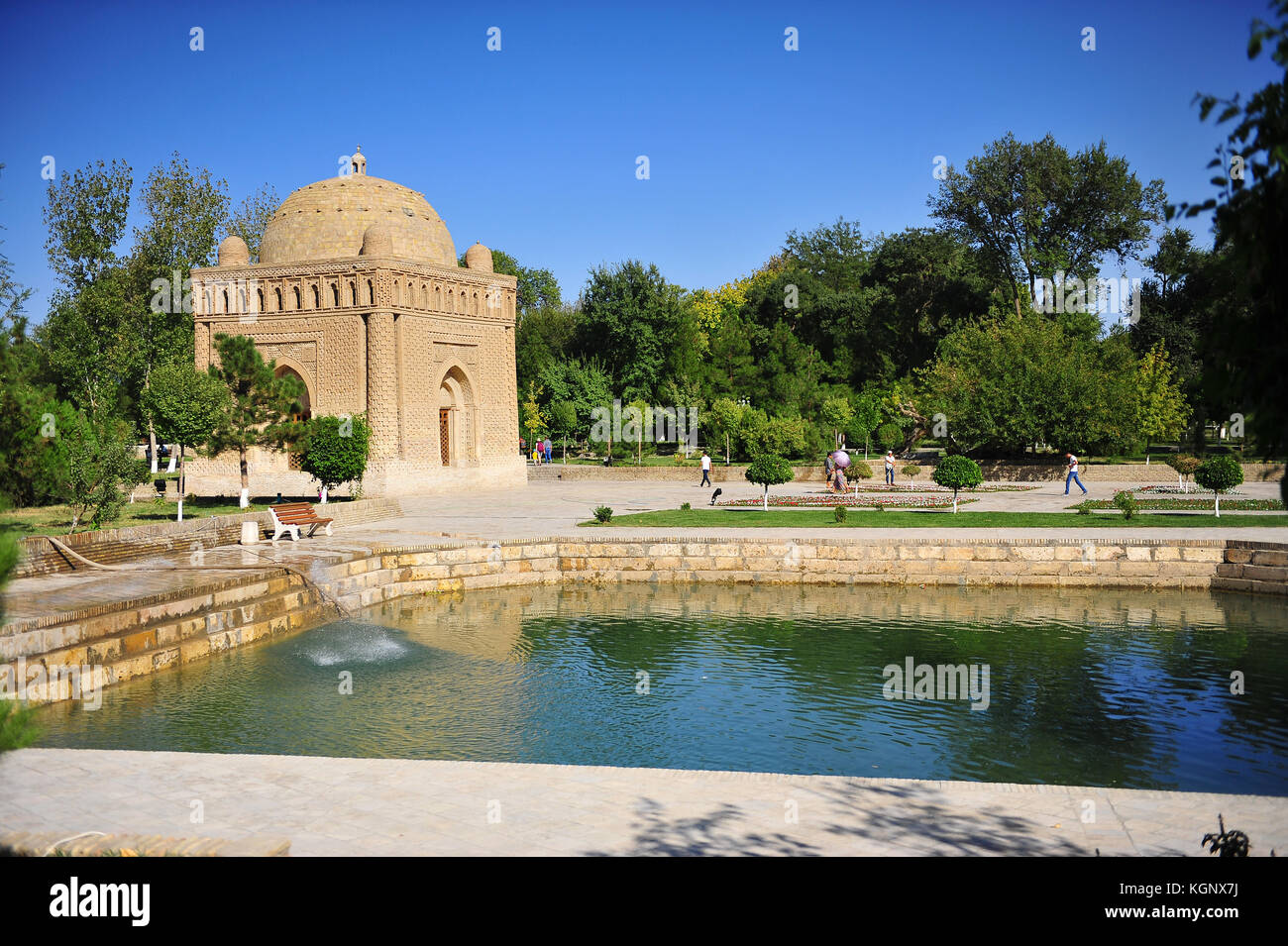 Ismail samani monument hi-res stock photography and images - Alamy