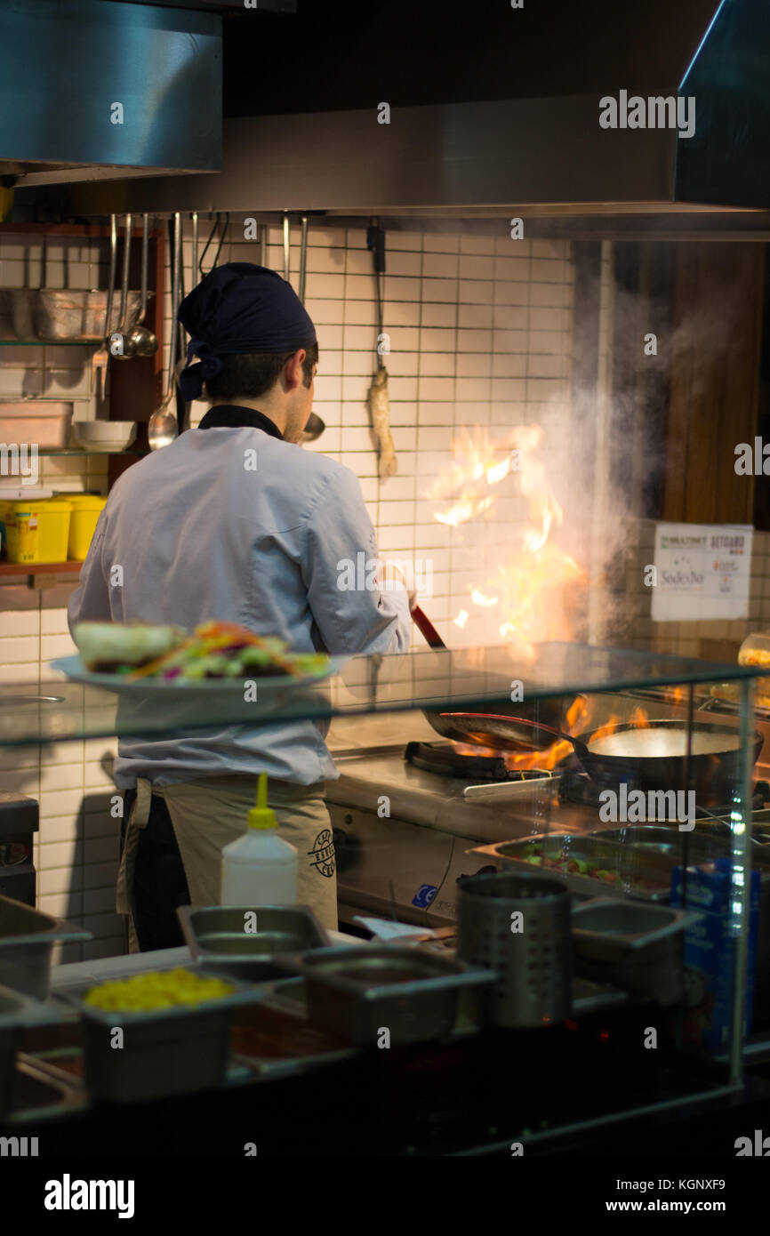 Fire chef hi-res stock photography and images - Alamy