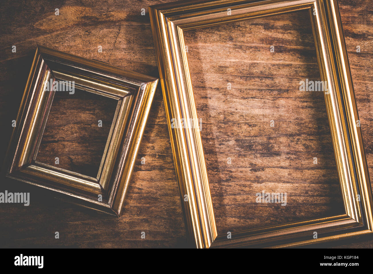 wooden picture frame Stock Photo - Alamy