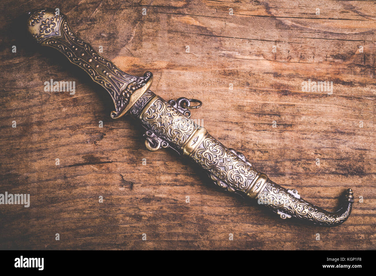 traditional arab knife Stock Photo - Alamy