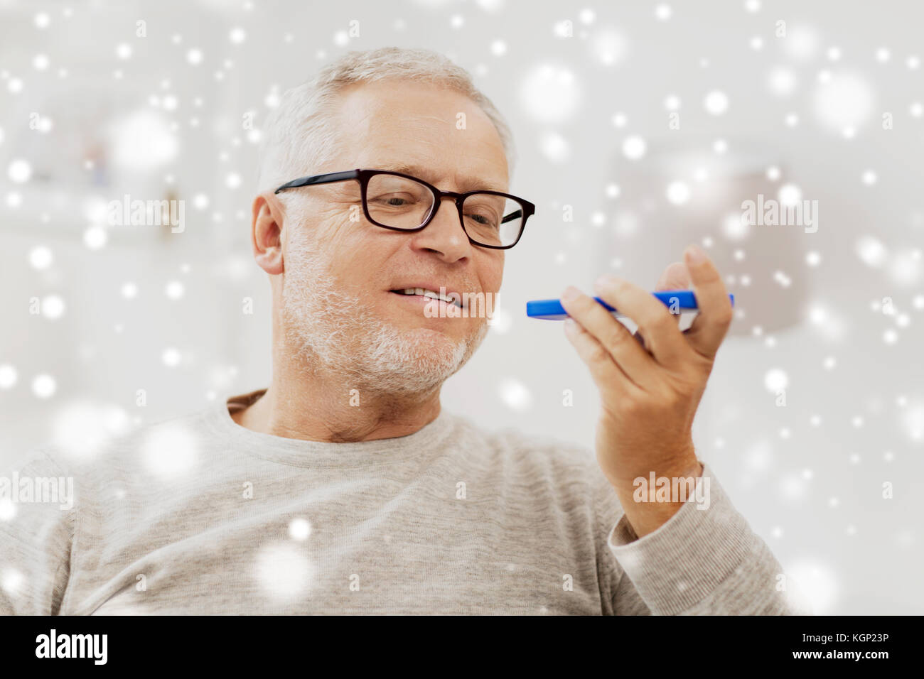Old man using snow hi-res stock photography and images - Alamy