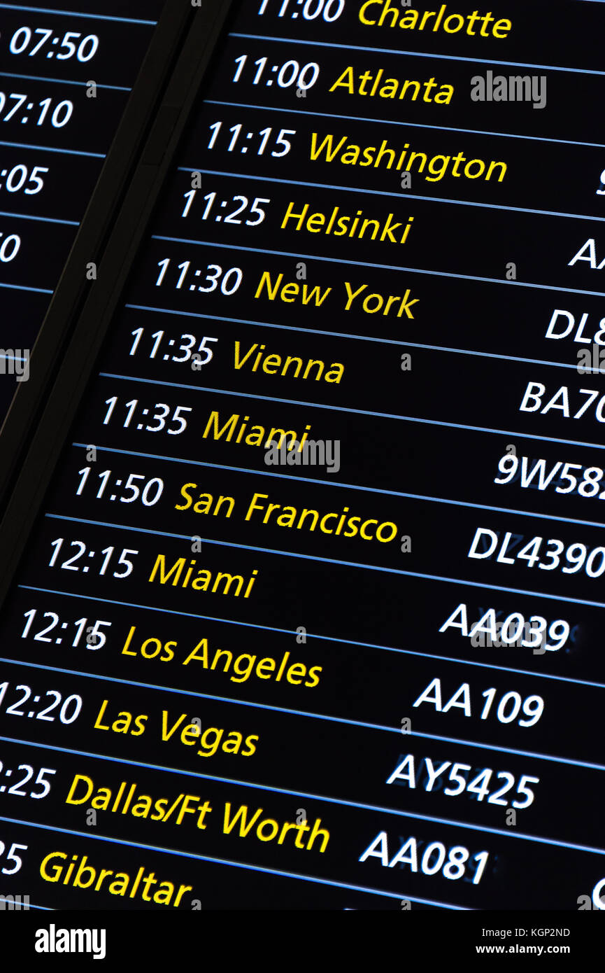Airport arrivals departures timetable hi-res stock photography and ...