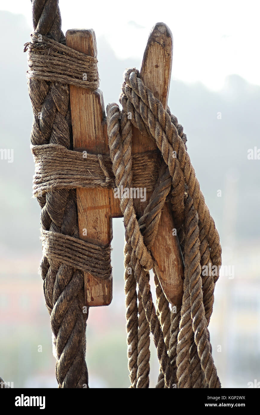 Cleat hitch knot hi-res stock photography and images - Alamy