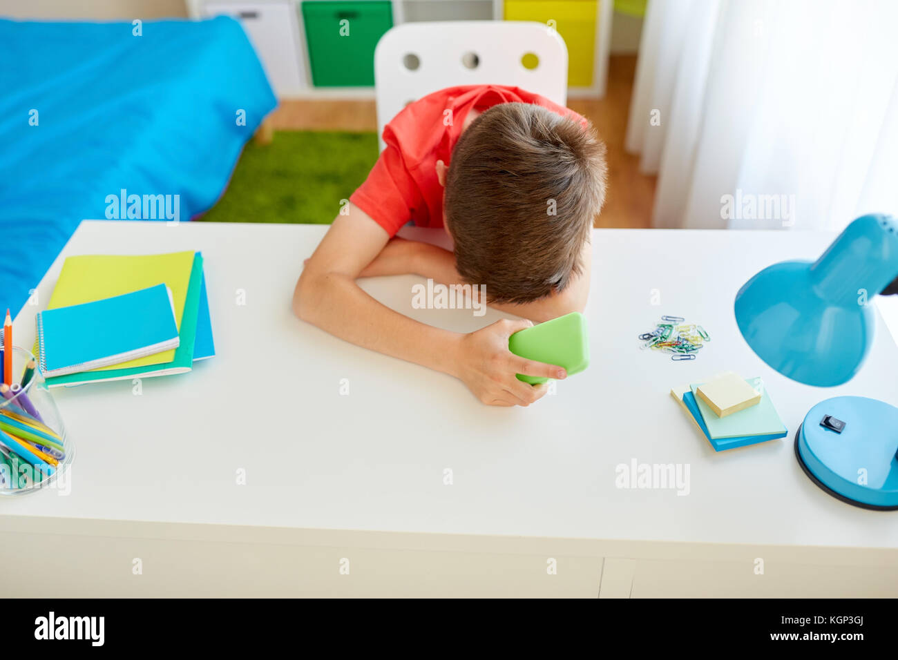 Smartphone child unhappy hi-res stock photography and images - Alamy