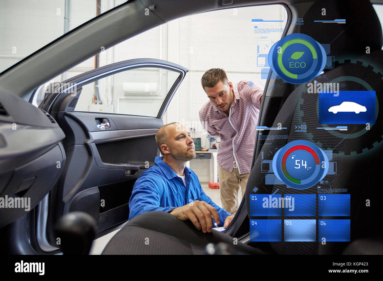 Man mechanic auto car repairing hi-res stock photography and images - Alamy