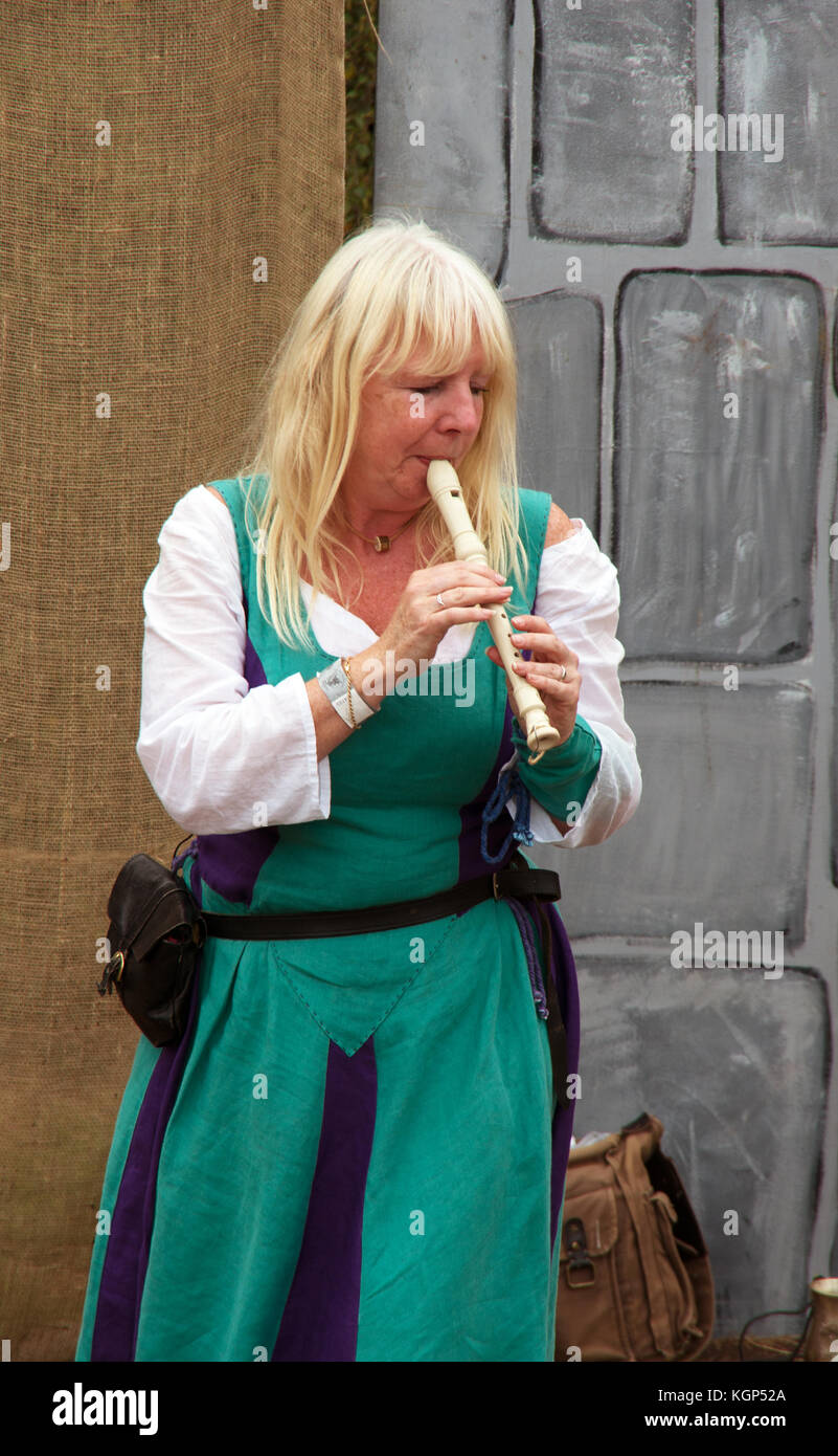 Portcullis Minstrels, Herstmonceux Castle, Sussex; Re-enactment ...