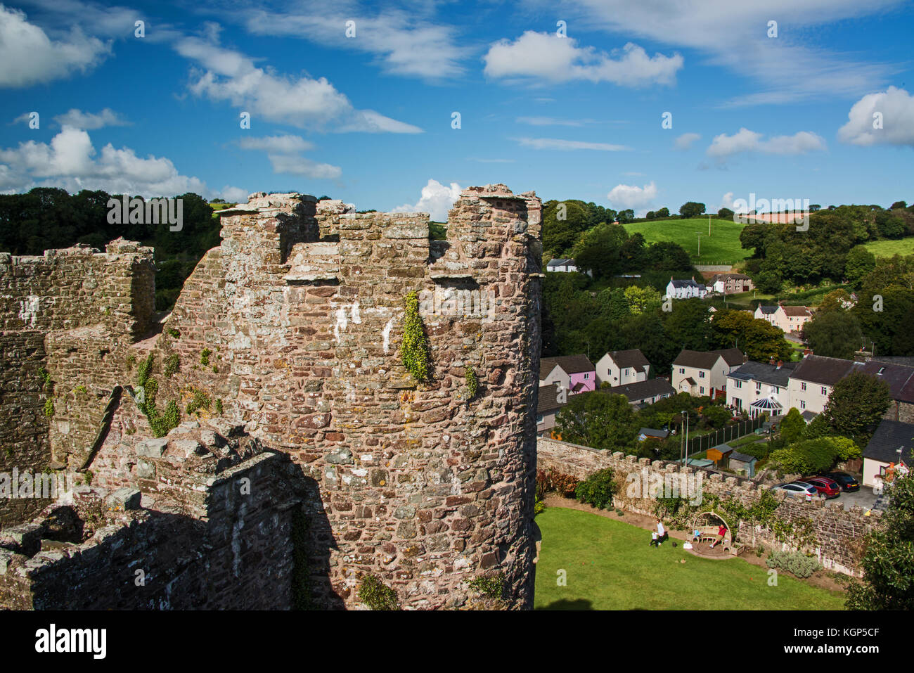Defensive urban design hi-res stock photography and images - Alamy