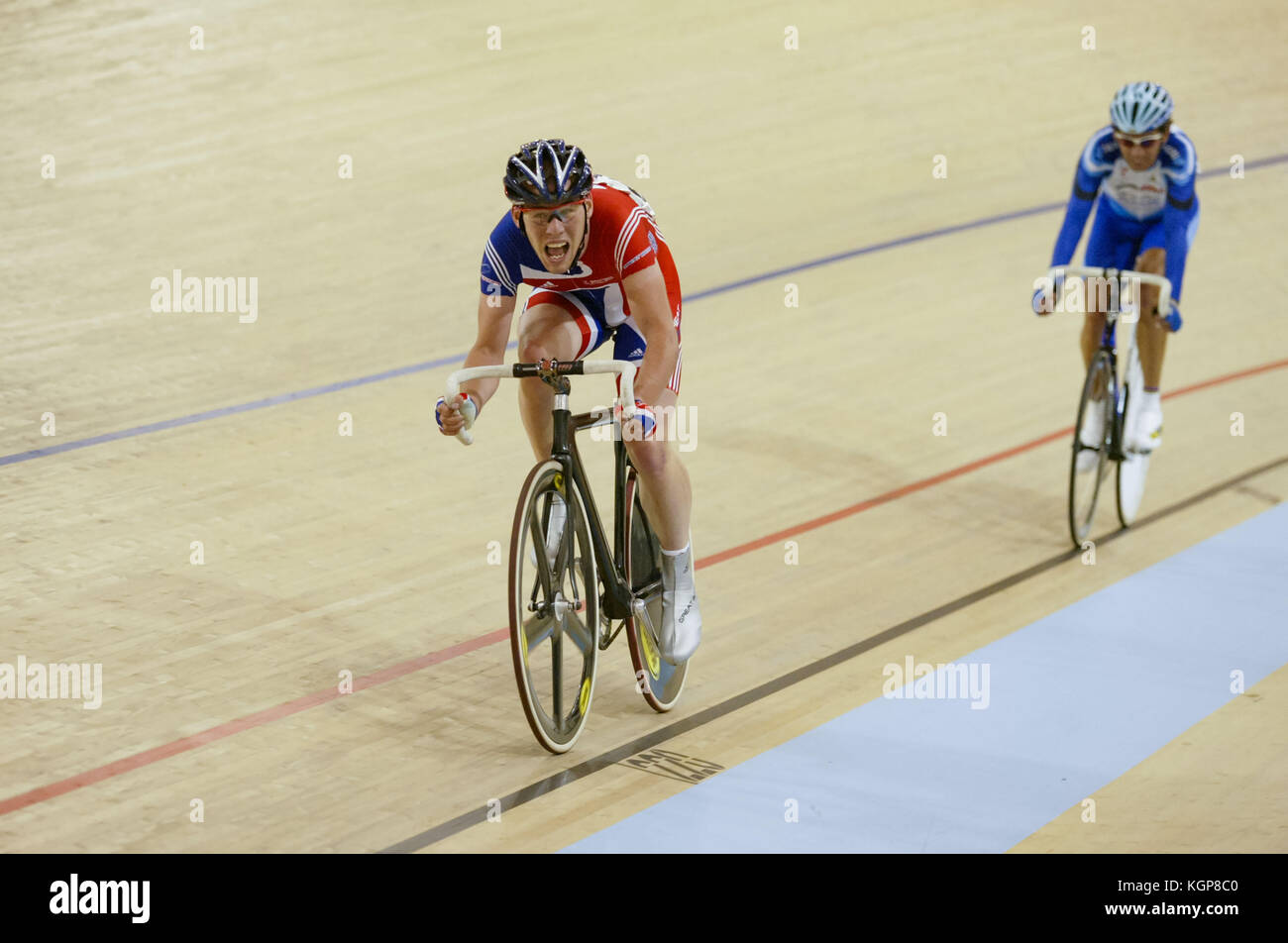 Madison track cycling hi-res stock photography and images - Alamy