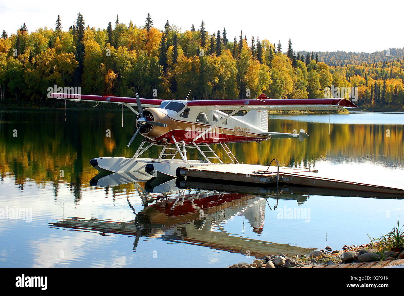 The ubiquitous yet quintessential Alaska bush plane, a DeHavilland DHC ...