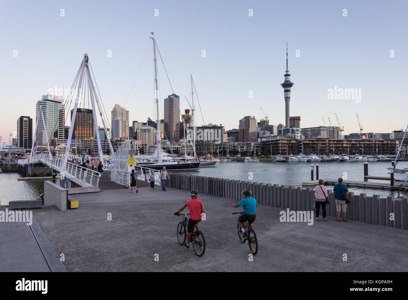 Bridge wynyard crossing hi-res stock photography and images - Alamy
