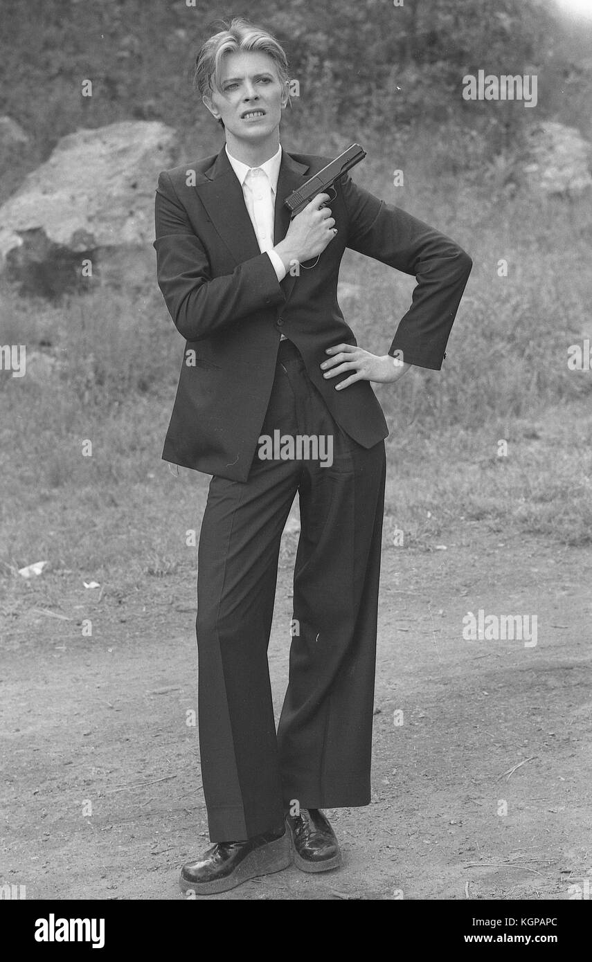 The Man who Fell to Earth (1976) , David Bowie Stock Photo - Alamy