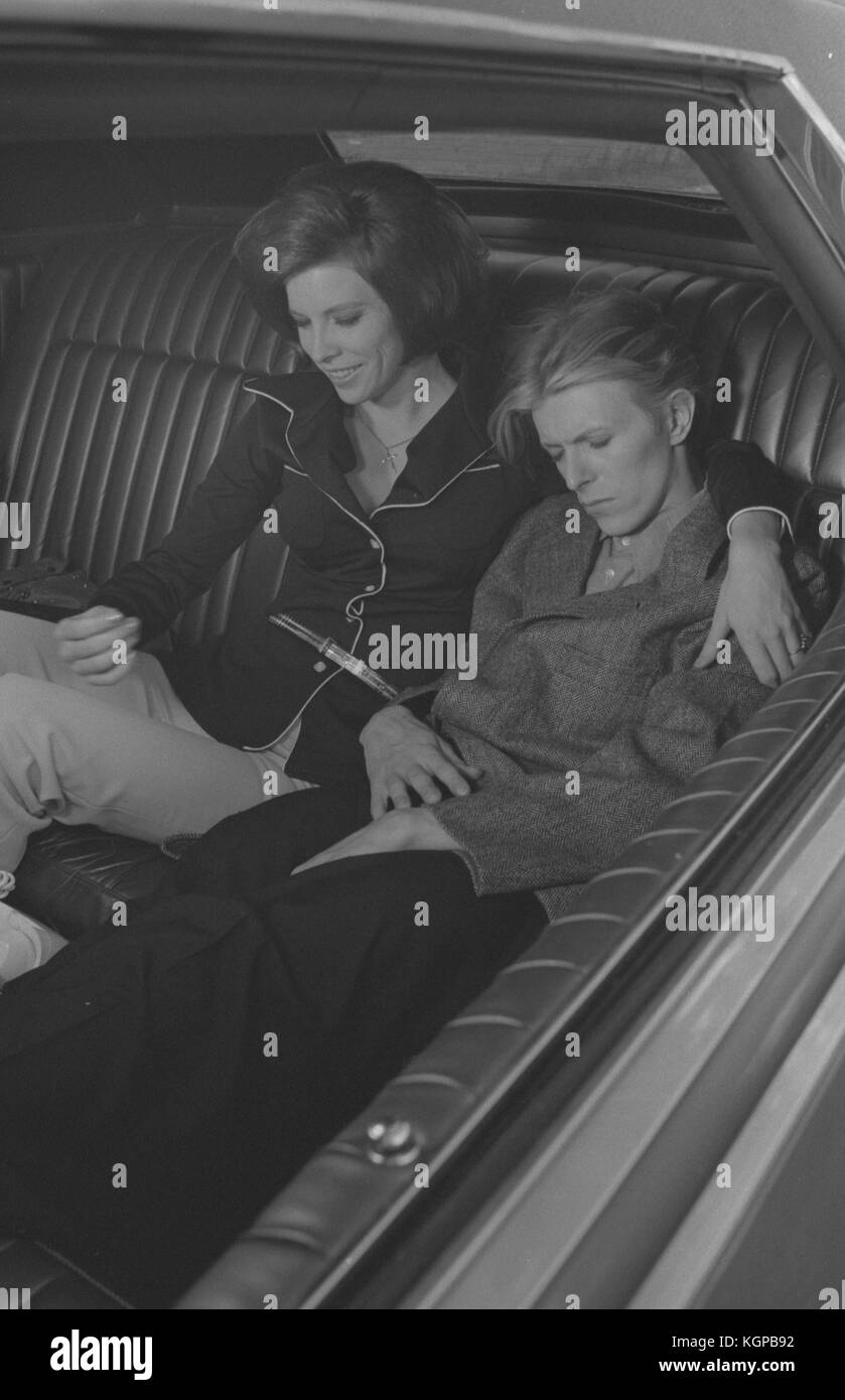 The Man who Fell to Earth (1976) , David Bowie , Candy Clark Stock ...