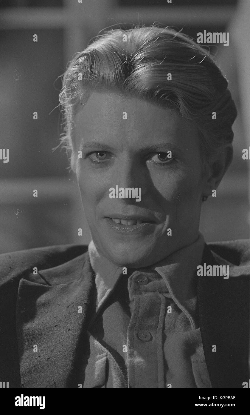 The Man who Fell to Earth (1976) , David Bowie Stock Photo - Alamy