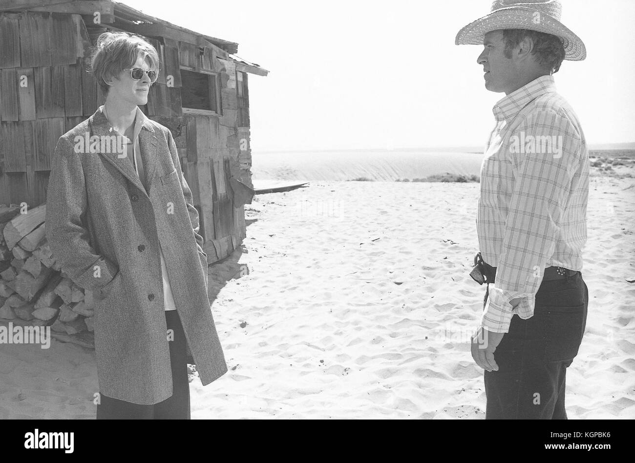 The Man who Fell to Earth (1976) , David Bowie , Rip Torn Stock Photo ...