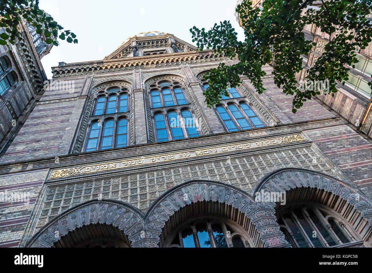 The Neue Synagoge (New Synagogue), the main synagogue of Berlin ...