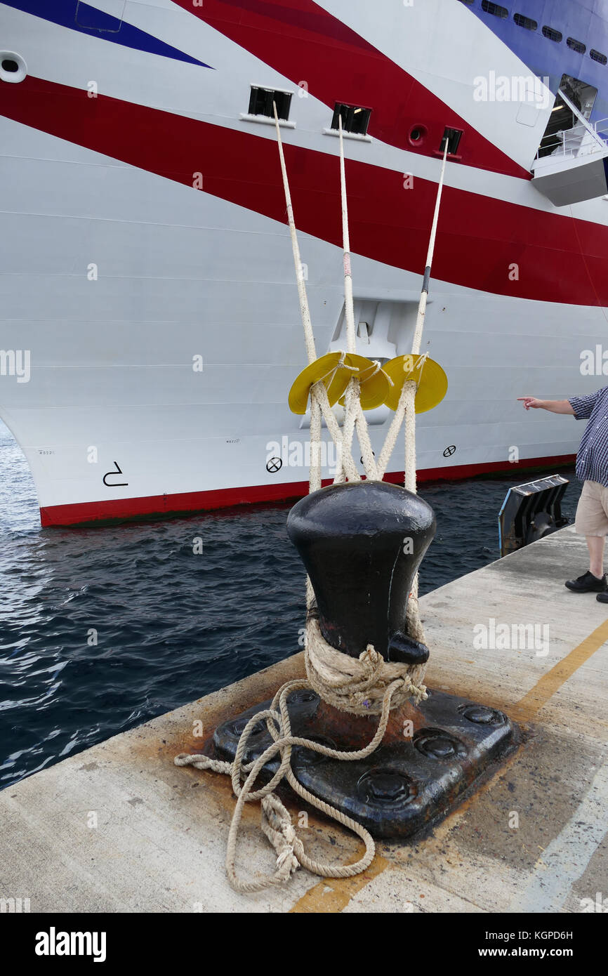 Capstan anchor hi-res stock photography and images - Alamy