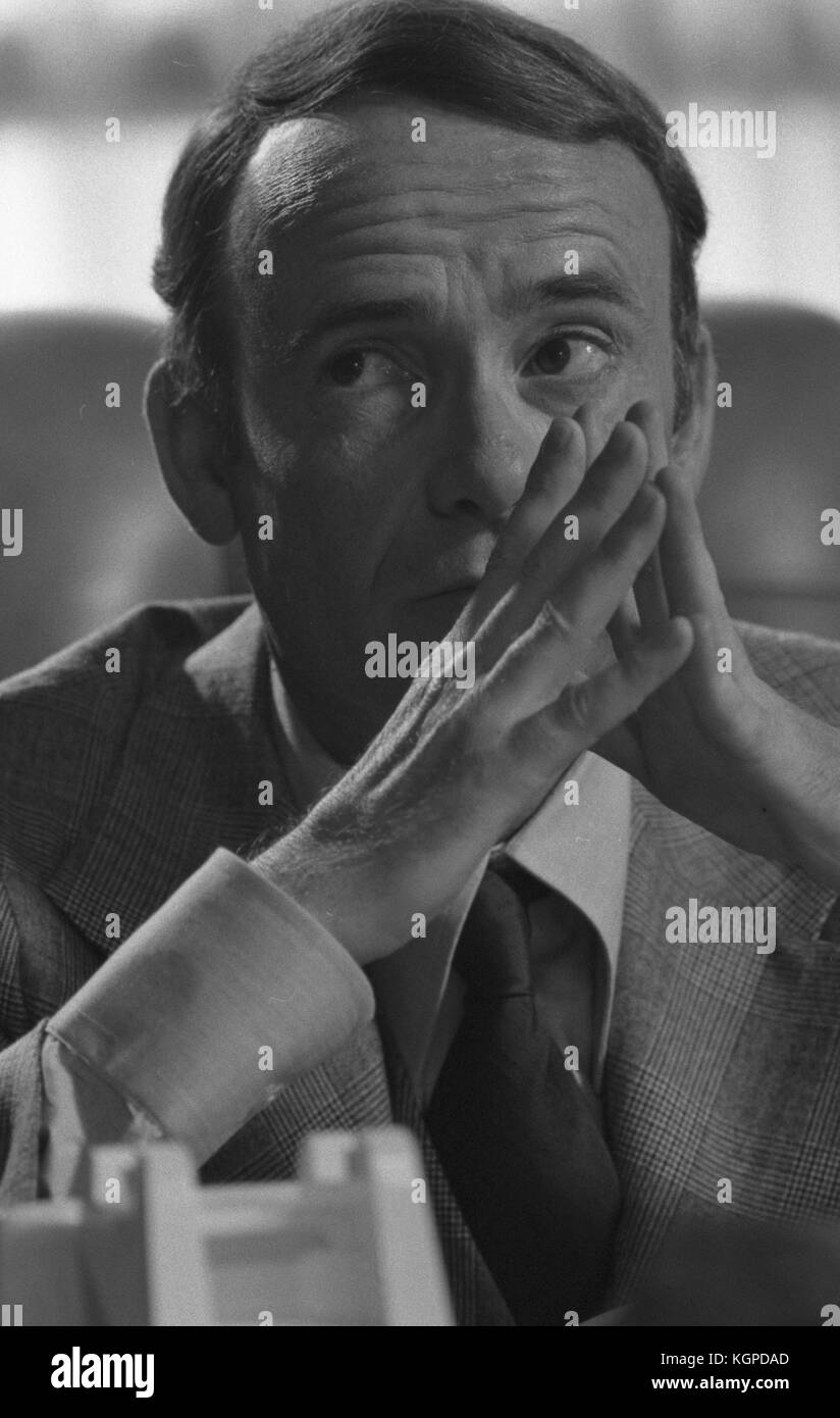 Buck henry Black and White Stock Photos & Images - Alamy