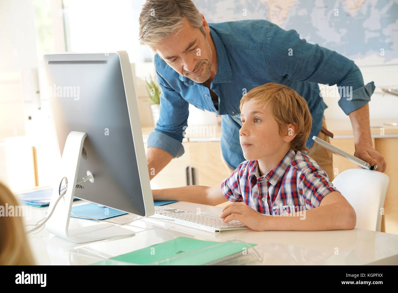 Computer lab hi-res stock photography and images - Alamy