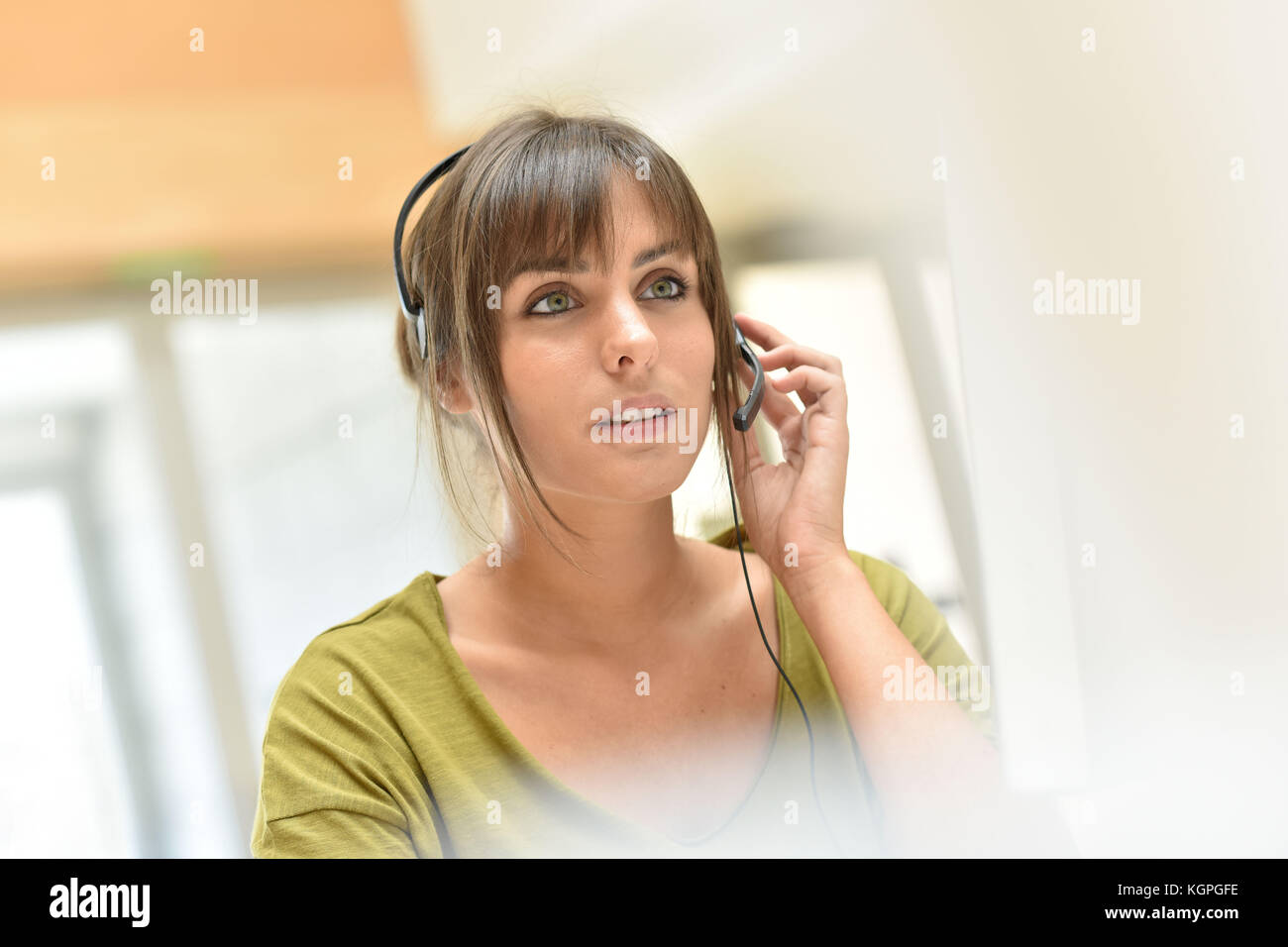Sales representative hi-res stock photography and images - Alamy