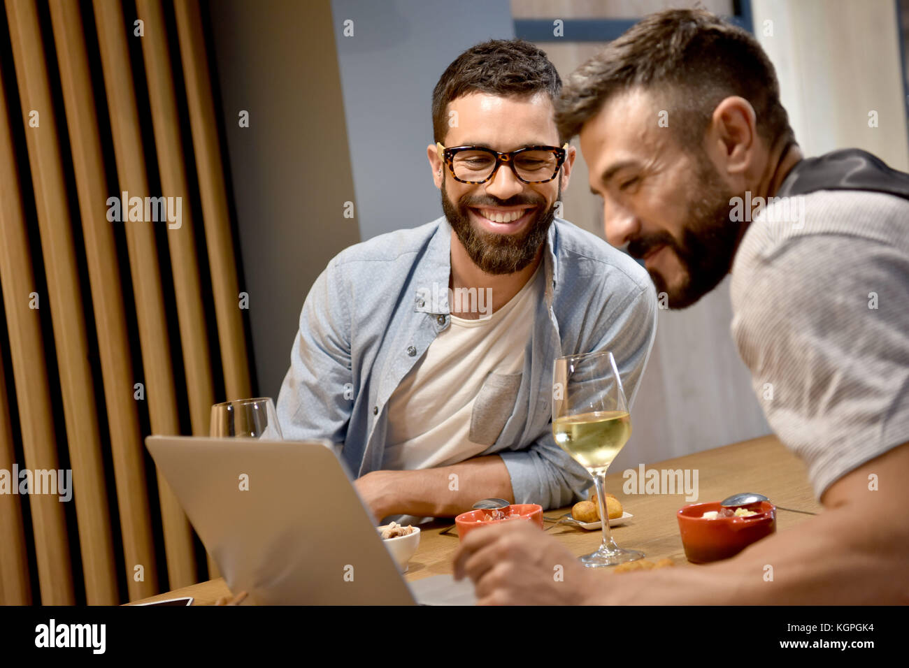 Trendy bar friends hi-res stock photography and images - Alamy