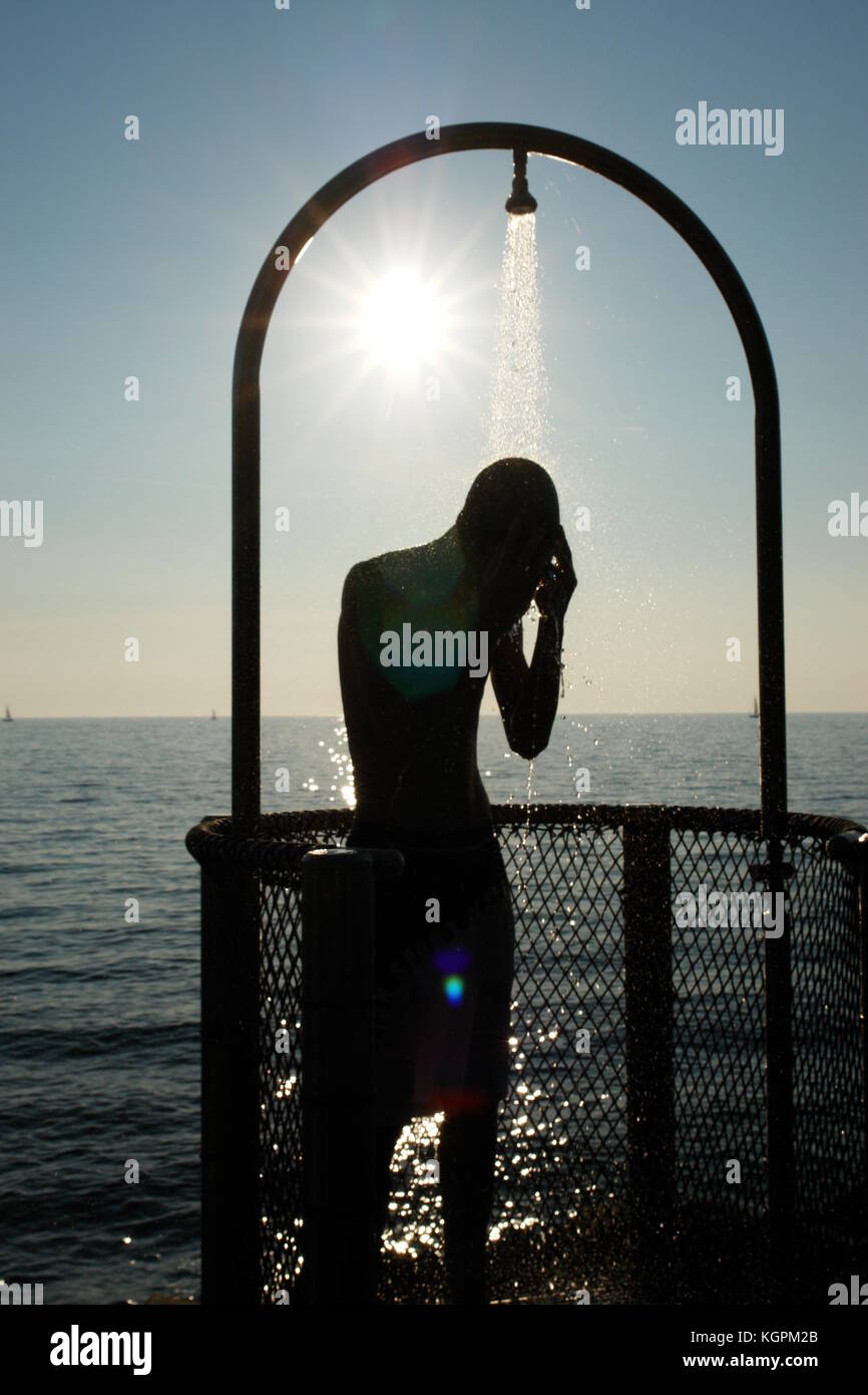 shower ocean beach Stock Photo - Alamy