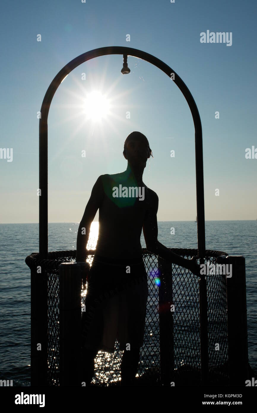 shower ocean beach Stock Photo - Alamy