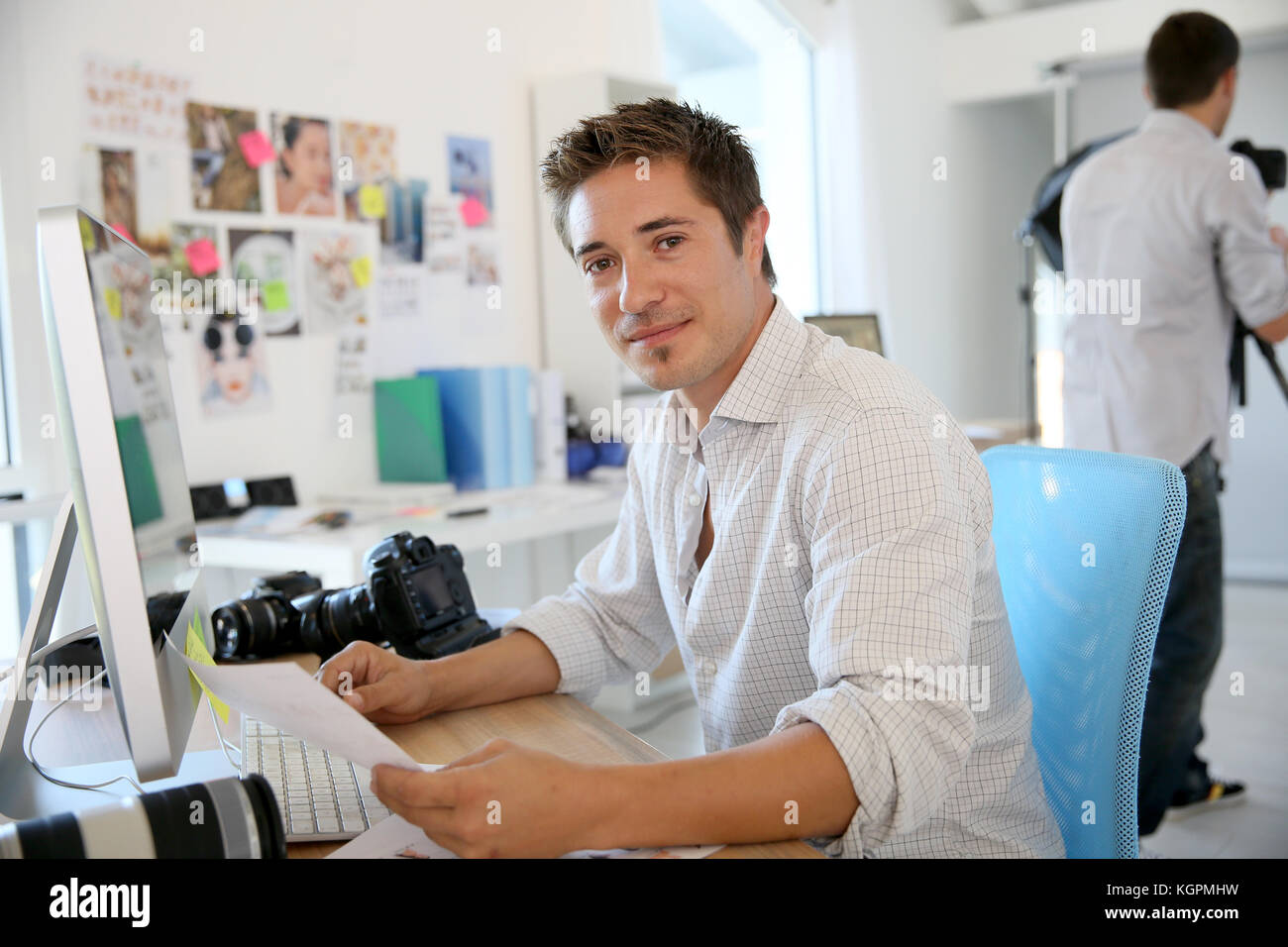 Photographer working at the start hi-res stock photography and images ...