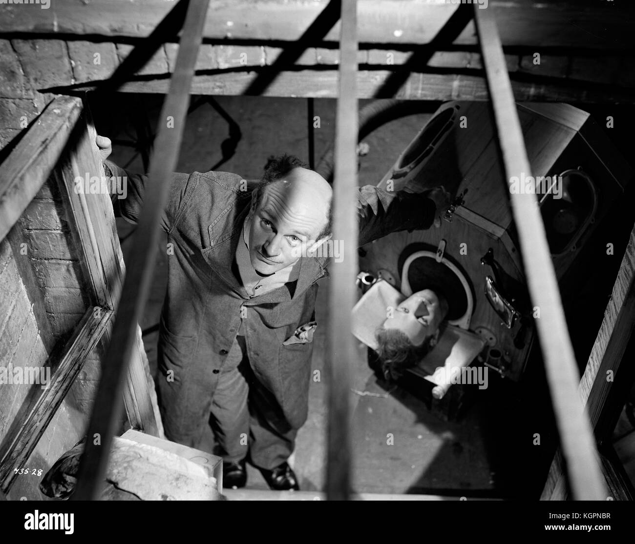 The Magnet (1950) , Meredith Edwards Stock Photo - Alamy