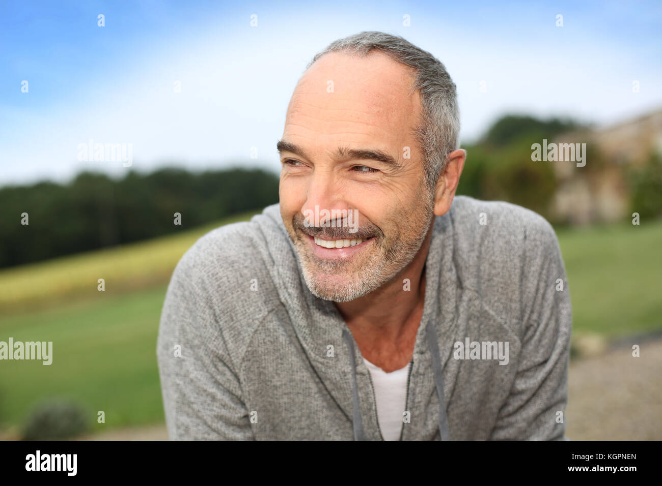 Attractive countryside hi-res stock photography and images - Alamy