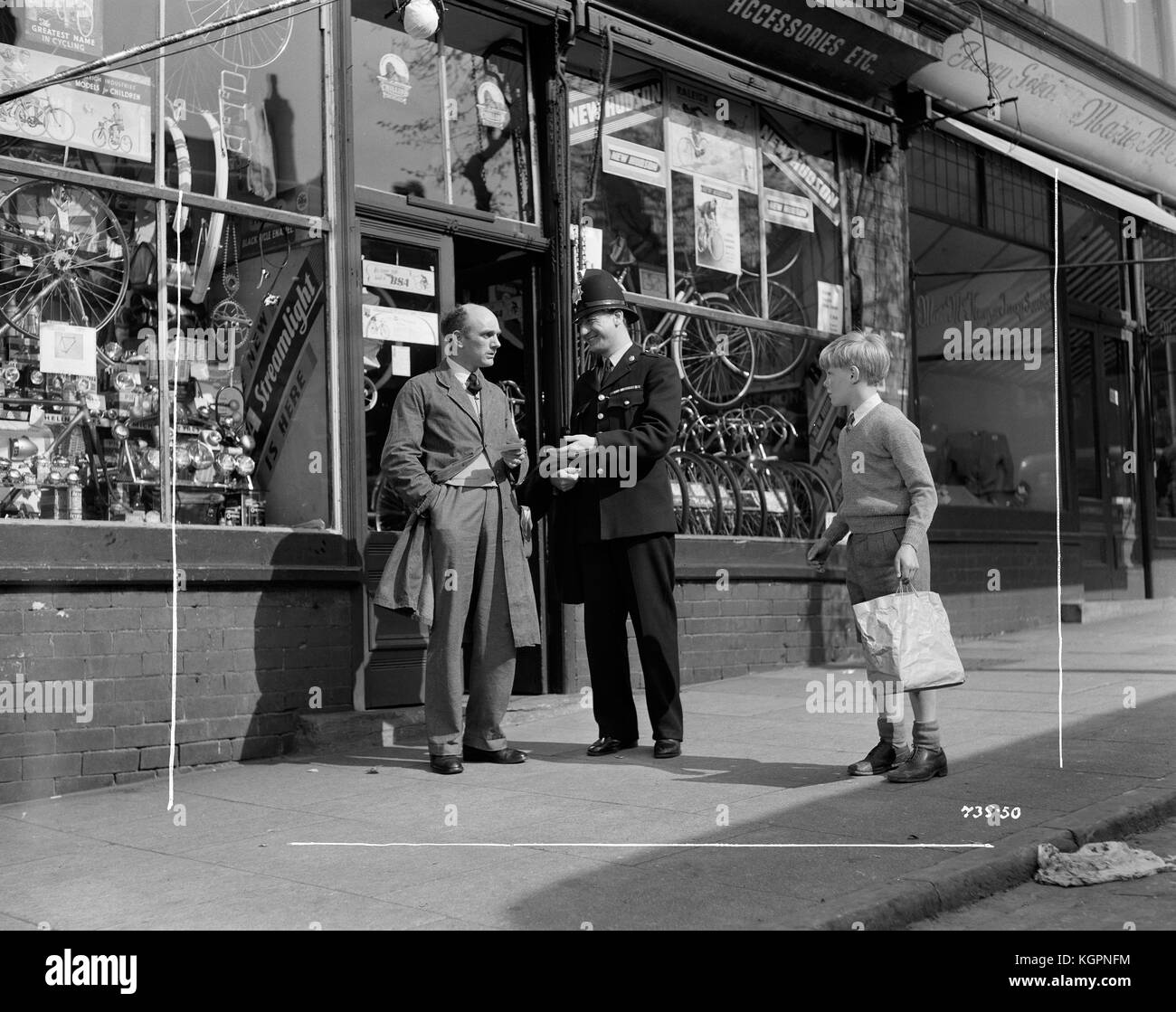 The Magnet (1950 Stock Photo - Alamy
