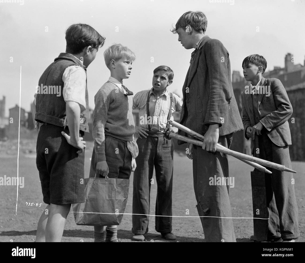 The Magnet (1950) , James Fox (then billed as William) , Geoffrey Yin ...