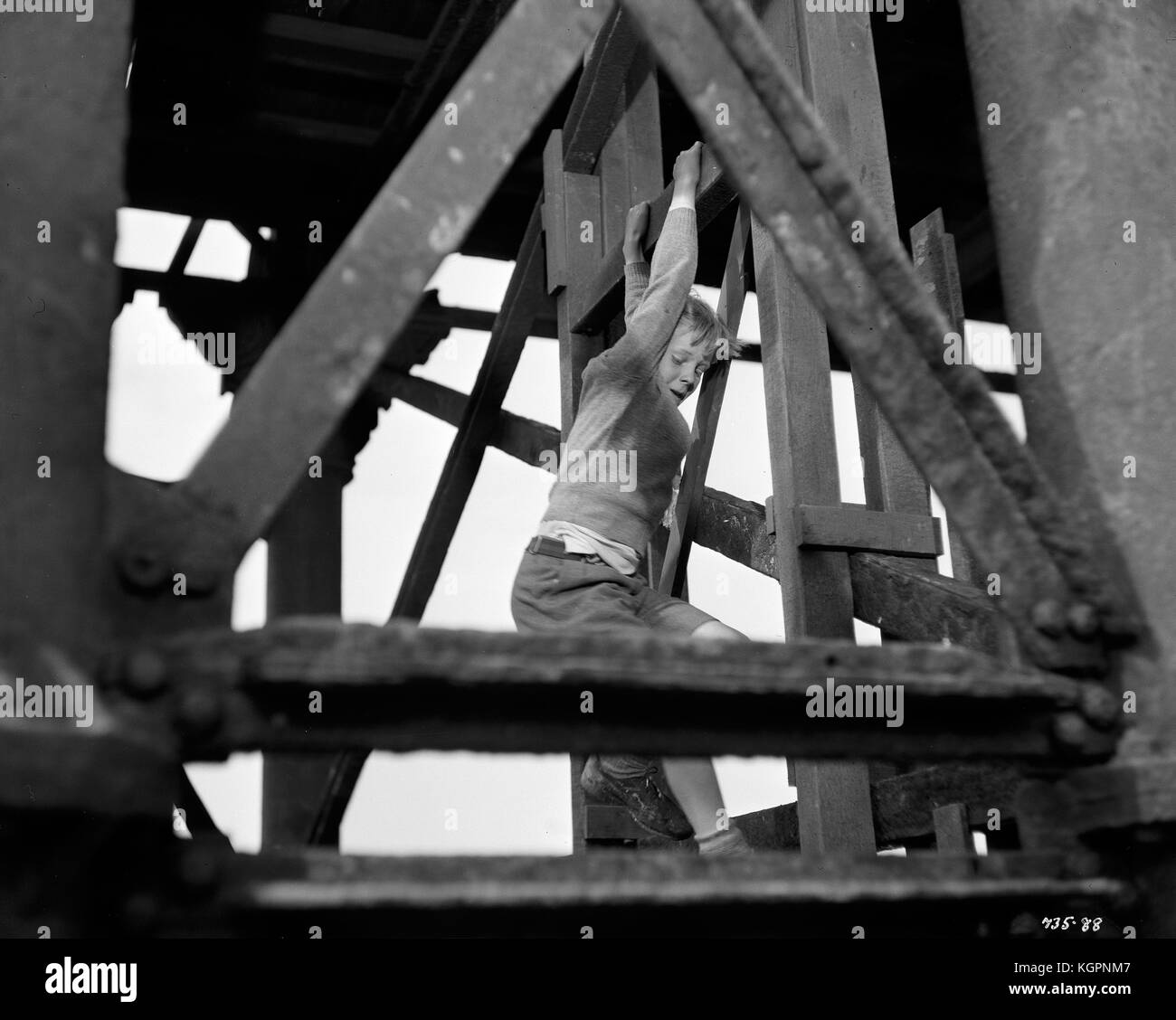 The Magnet (1950 Stock Photo - Alamy