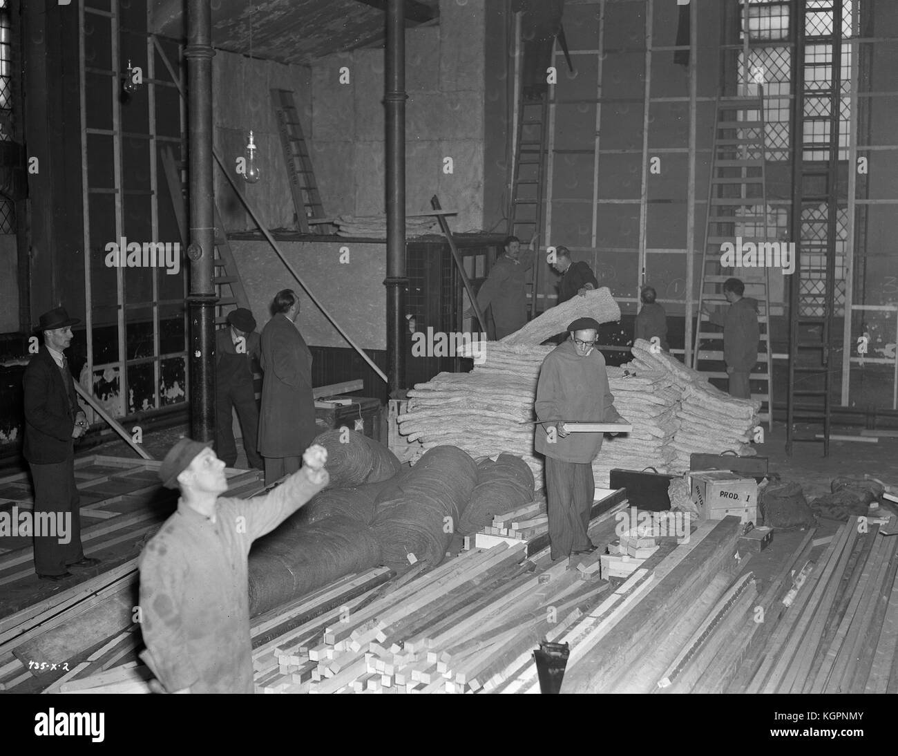 The Magnet (1950 Stock Photo - Alamy