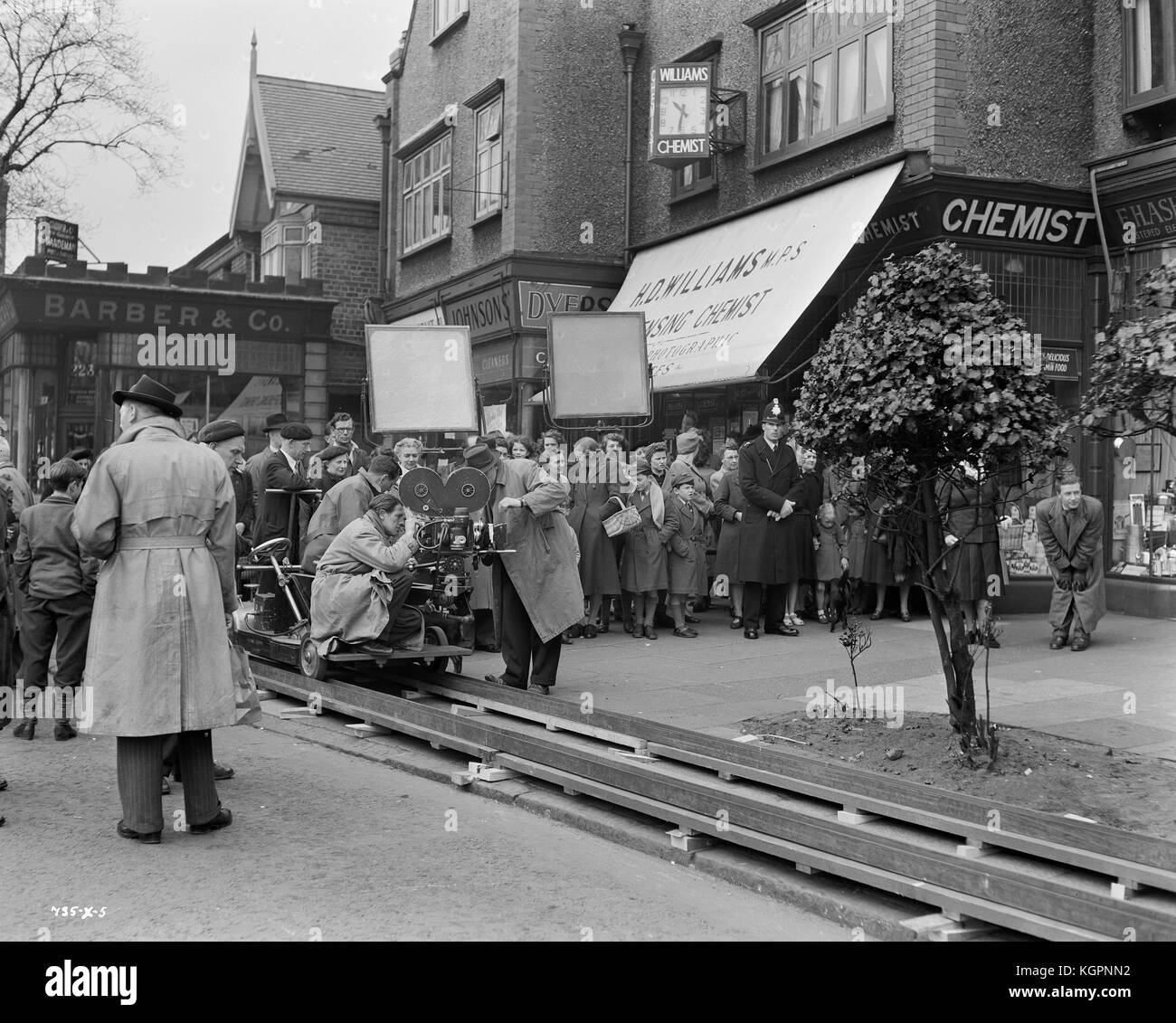 The Magnet (1950 Stock Photo - Alamy