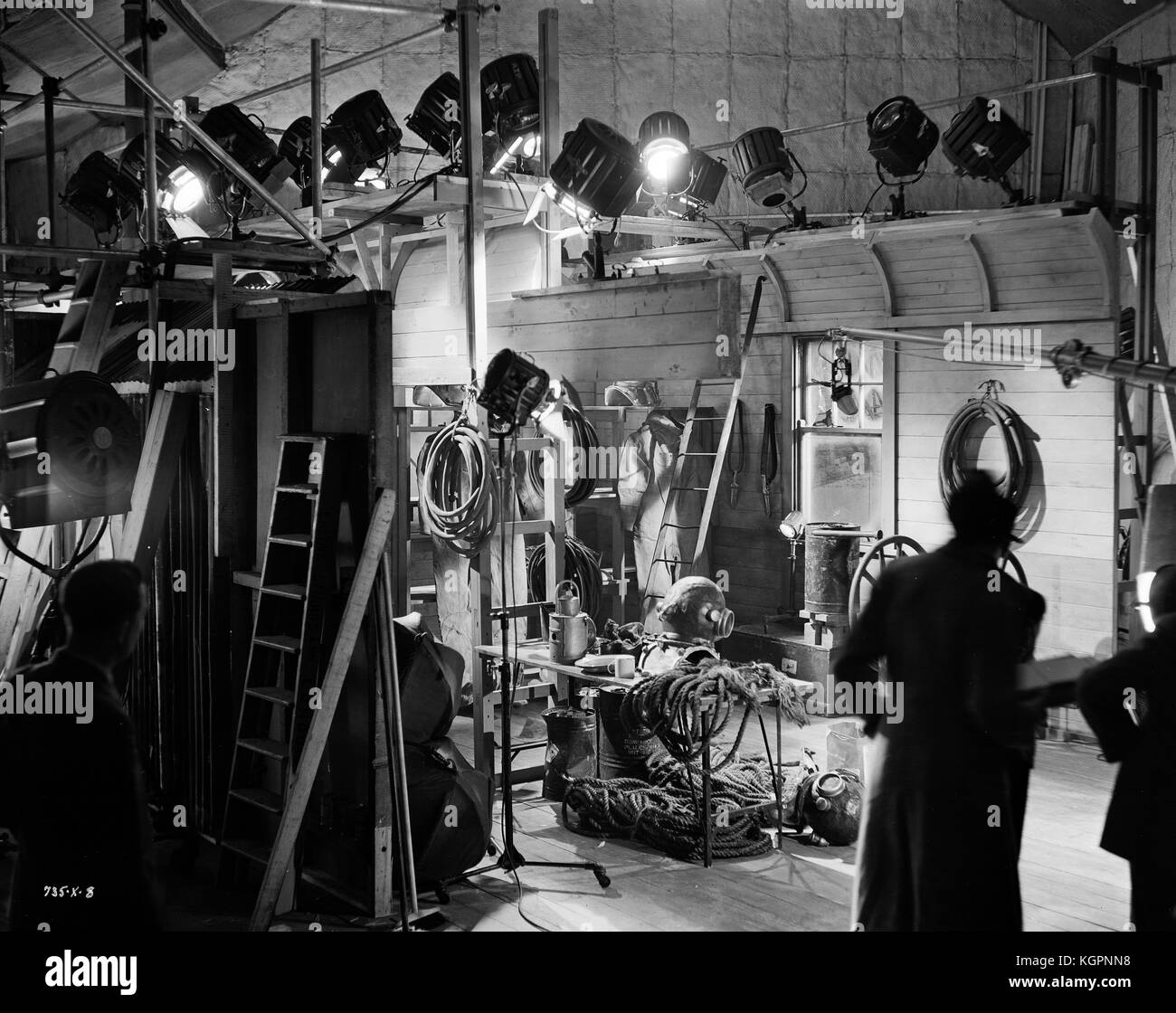 The Magnet (1950 Stock Photo - Alamy