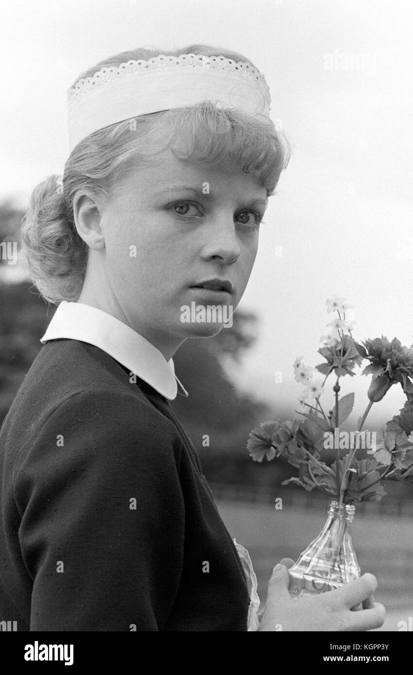 The Mirror Crack'd (1980) , Wendy Morgan Date: 1980 Stock Photo - Alamy