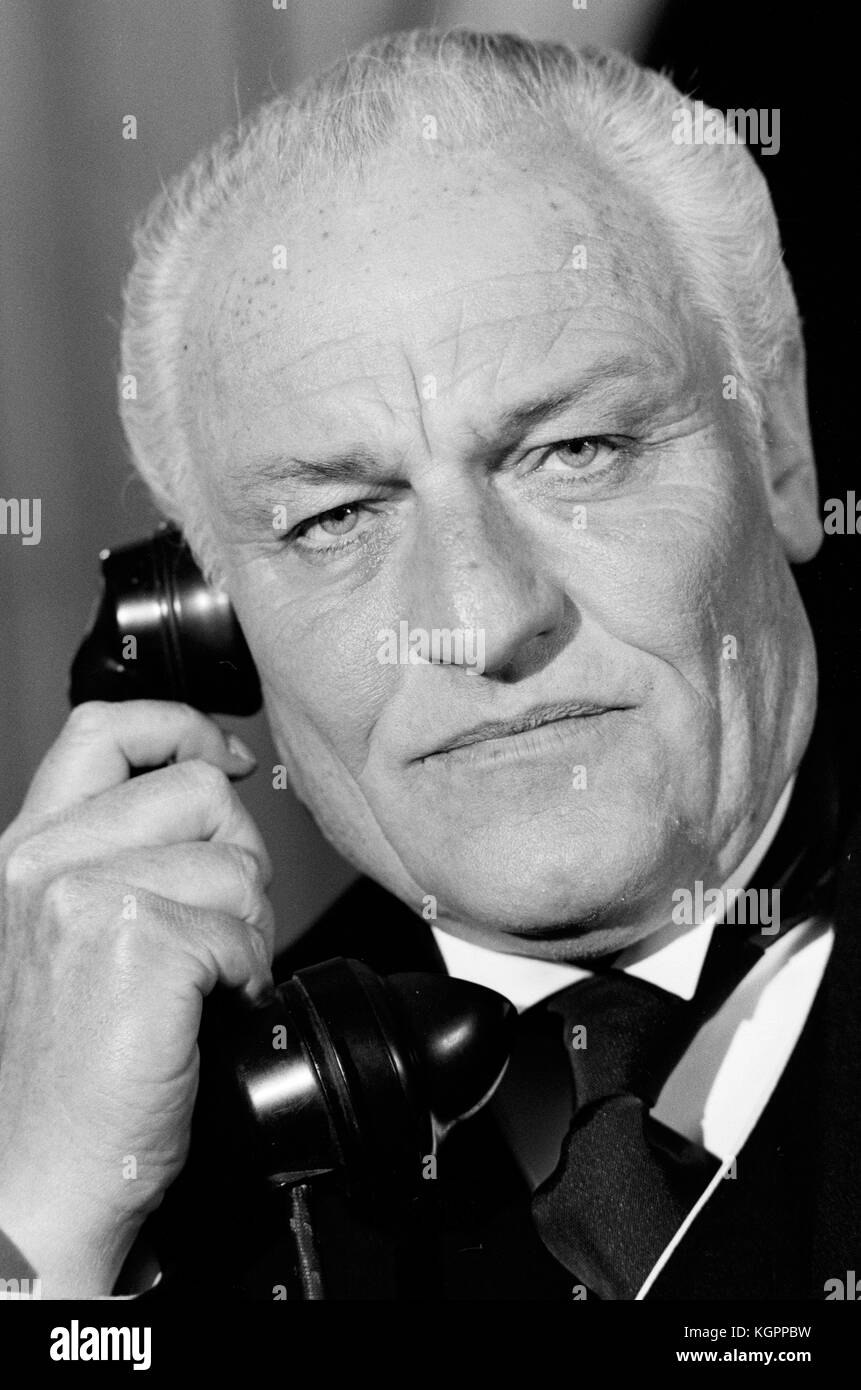 The Mirror Crack'd (1980) , Charles Gray Date: 1980 Stock Photo - Alamy