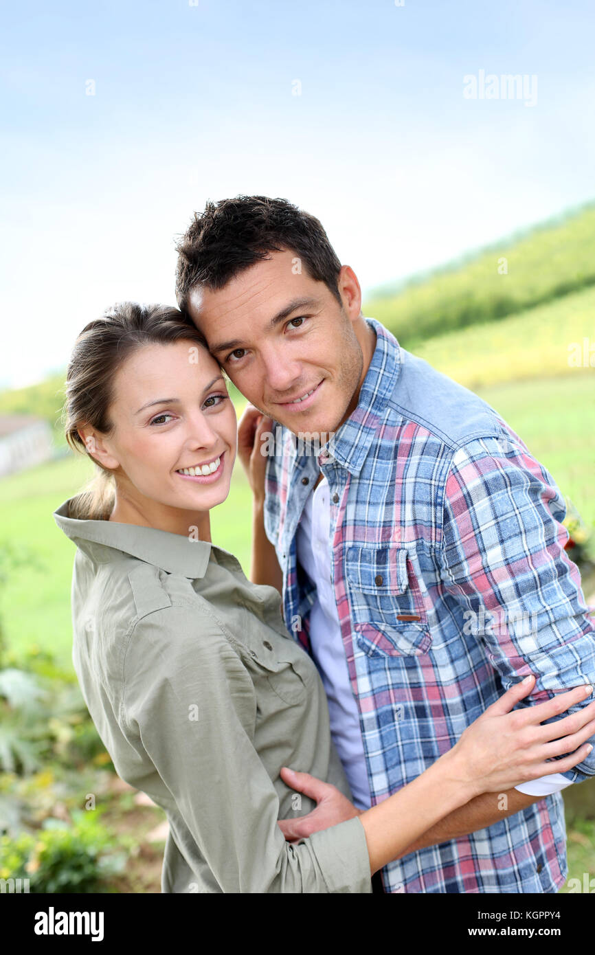 Portrait of sweet couple in countryside Stock Photo - Alamy