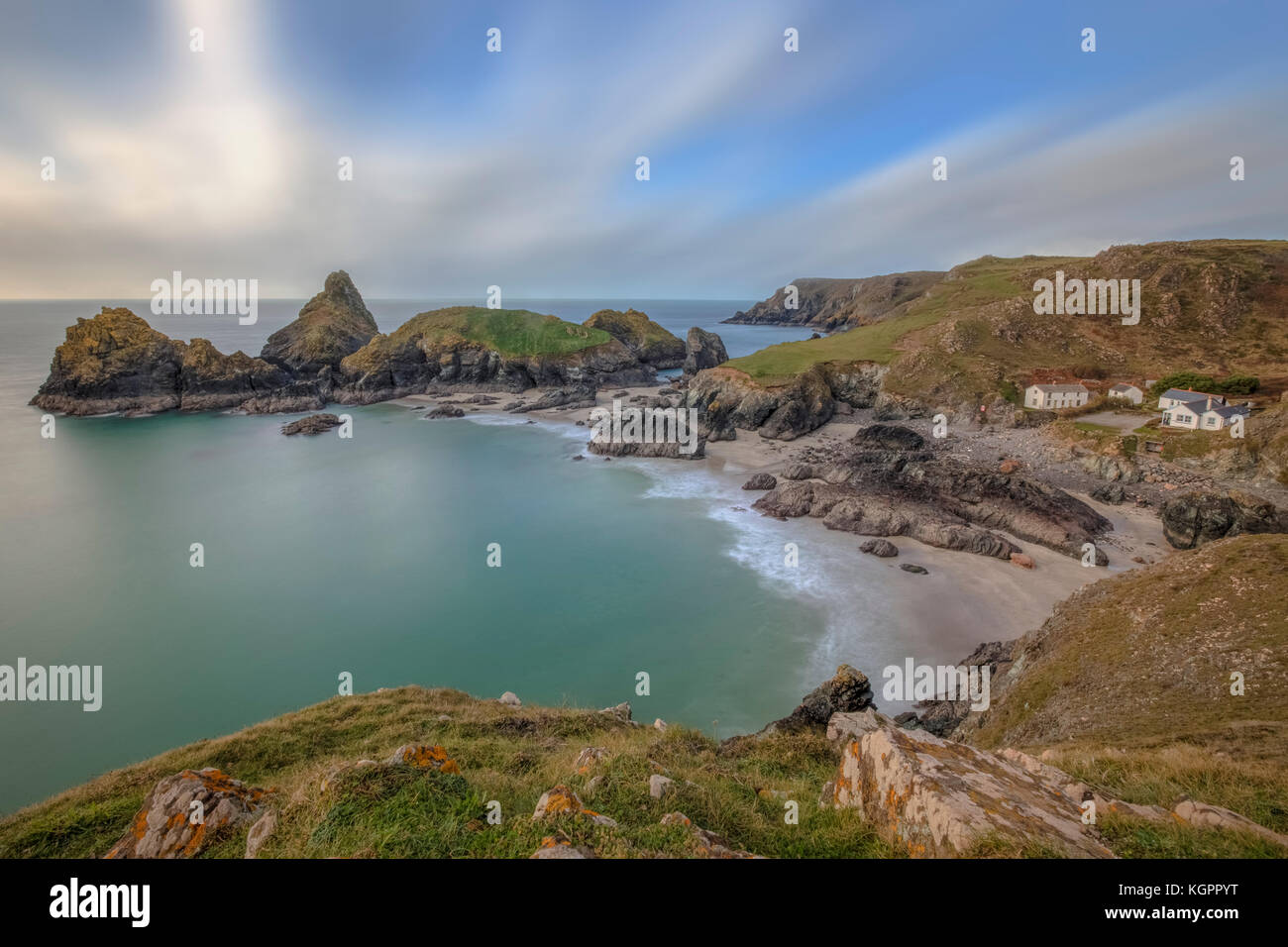 Kynance Cove, Lizard Peninsula, Cornwall, England, UK Stock Photo - Alamy