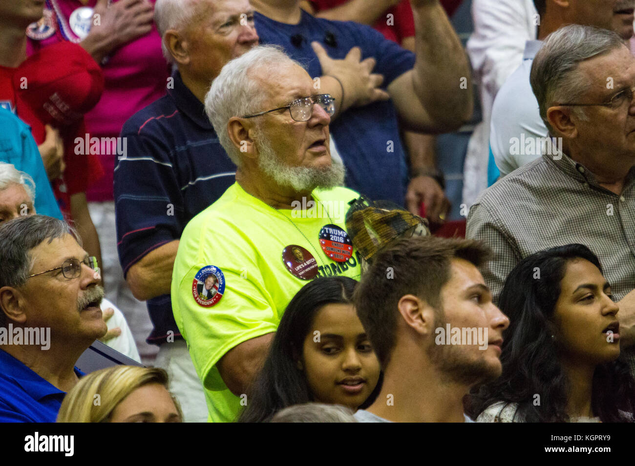Trump supporters rally signs hi-res stock photography and images - Alamy