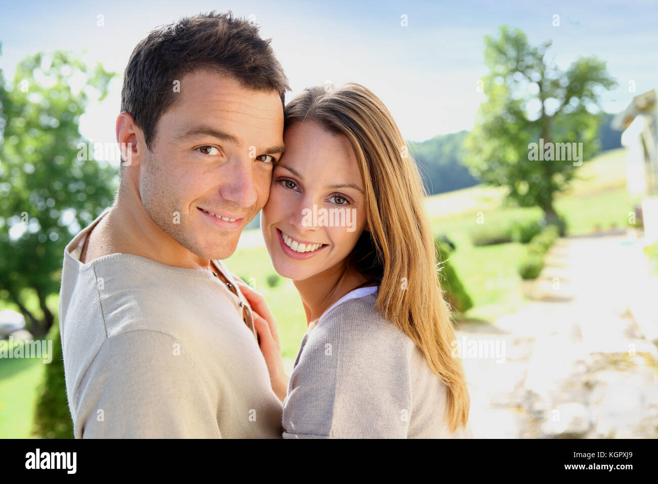 Sweet couple hi-res stock photography and images - Alamy