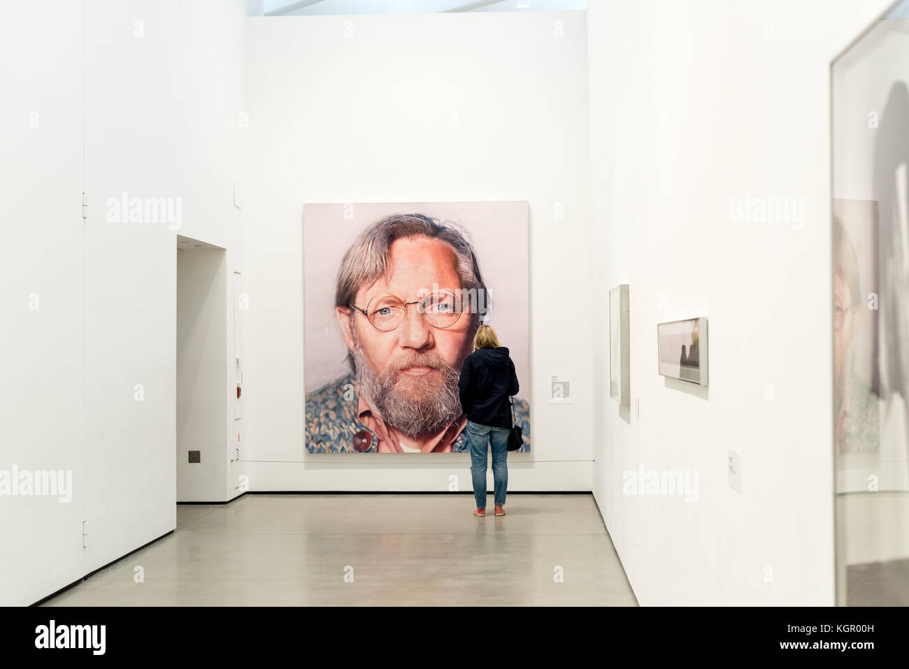 Chuck close hi-res stock photography and images - Alamy