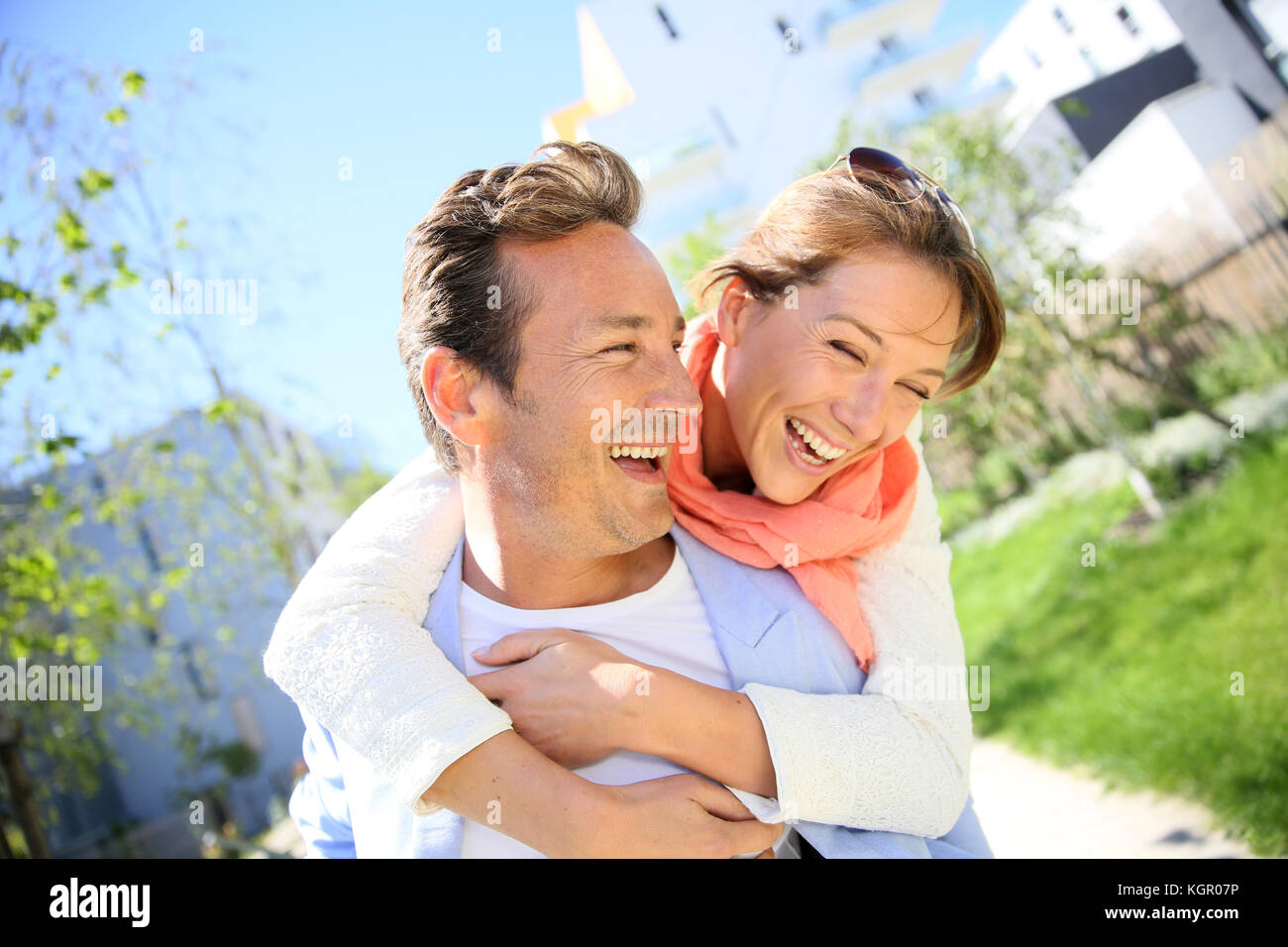 Piggyback ride hi-res stock photography and images - Alamy
